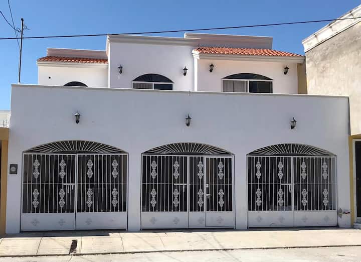 Casa Amplia  Y Muy Cerca De La Playa - Mazatlán