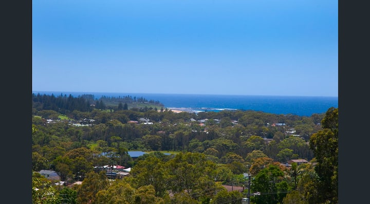 Ocean And Lake Views With Pool - Bateau Bay