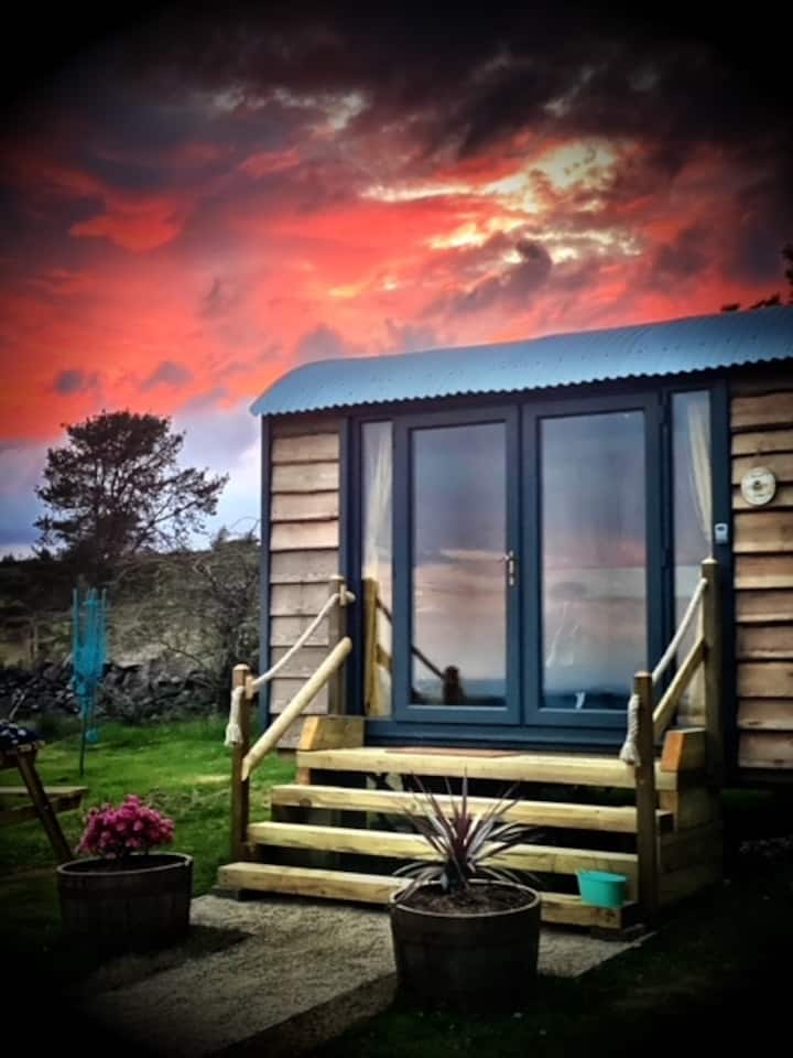 Rustic, 3 Person Retreat In Staffordshire - Leek