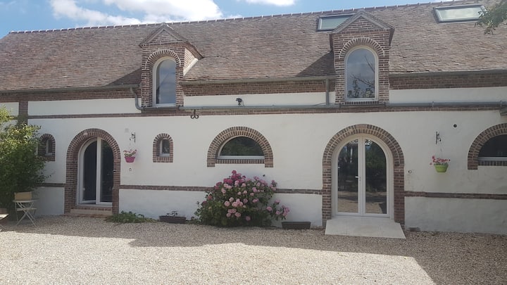 Dépendance à La Campagne 200m2 Jusqu'à 8 Personnes - Damville