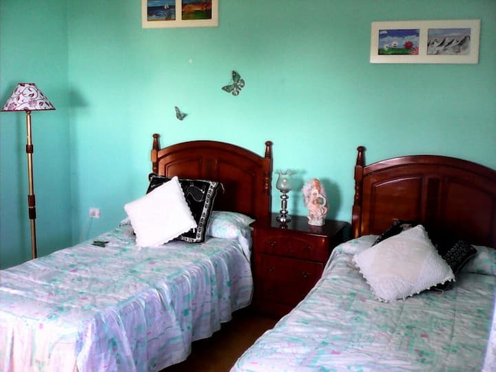 Habitación Para Dos Personas En Casa De Campo. - Tenerife