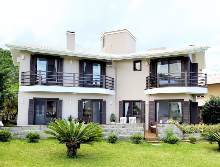 Bela Casa 4 Suítes Morrinhos - Garopaba