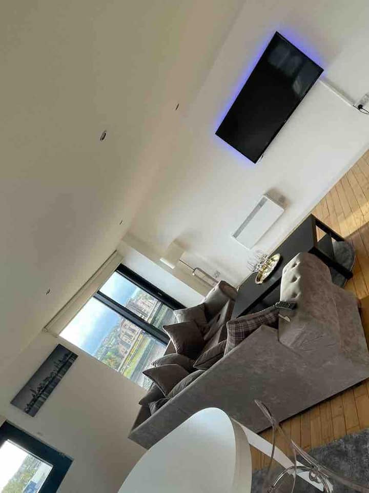 2 Minute Walk From Cop26 Cosy Modern Flat - Glasgow