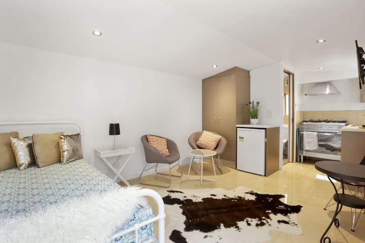 Little Abode On Adeney - Pet Friendly & Free Wifi - St Albans