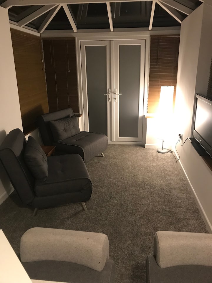 Private Self-contained Annexe, Close To University - Exeter