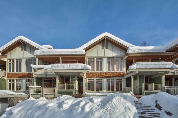 The Perk's At Sun Peaks - Sun Peaks Resort, BC