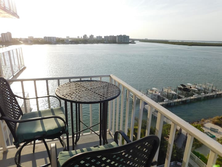 Ocean Oasis Private Beach - Bonita Springs, FL