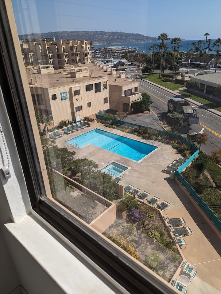 Water Front Penthouse Fantastic View - Palos Verdes Estates, CA