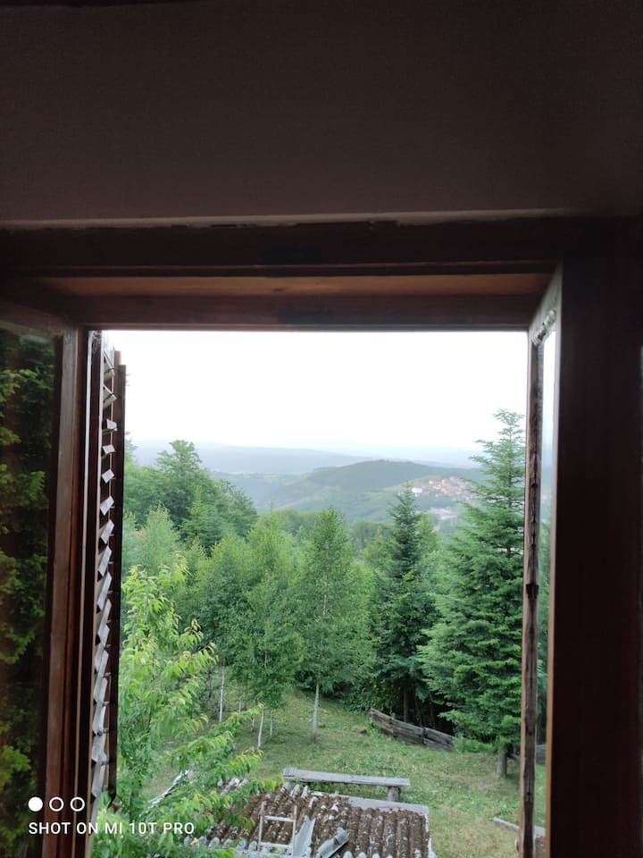 Prelepa Planinska Kuca,unutrrasnji Kamin,idilično Okruženje Za Uživanje U Prirodi Zlatibora. - Zlatibor