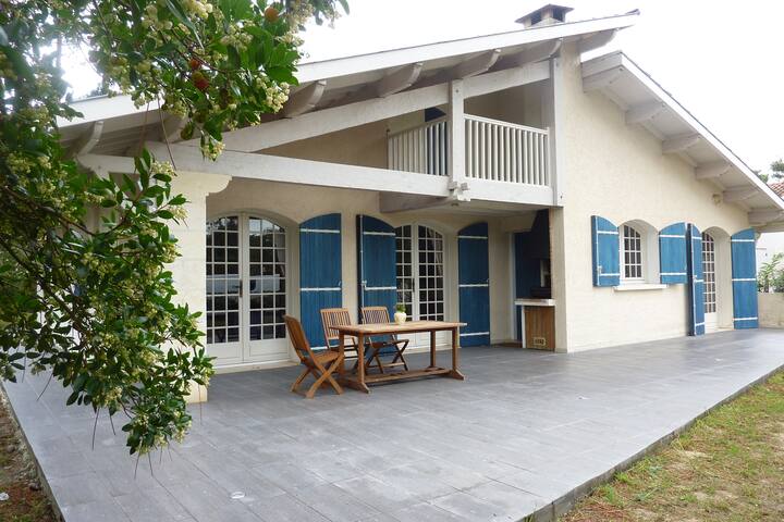Maison Spacieuse Calme à 500m De La Plage, Piscine - Vendays-Montalivet