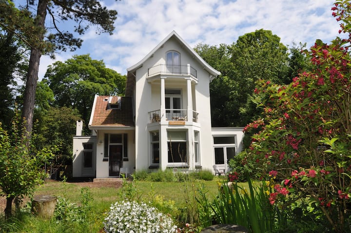 Romantischen Villa Am Mer - Bergen