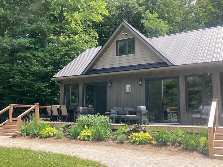 Oliphant Vacation Rentals & Homes - Ontario, Canada | Airbnb