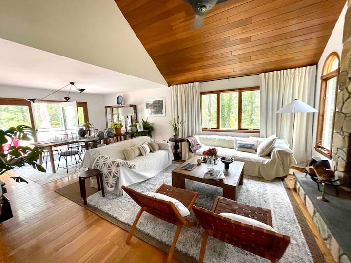 Lakay-porte Rouge (Shinnecock Hills)of Southampton - The Hamptons, NY