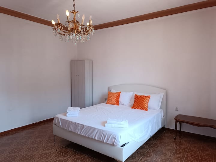 Room No 3 - Venice