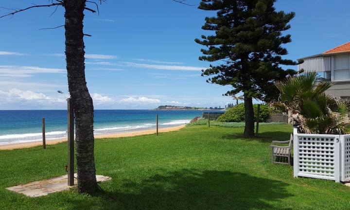 Beachfront Apartment & Private Terrace; 1 - Narrabeen