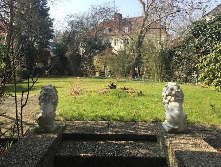 Relaxed In Berlin: Gardenflat In The Cities Heart - Berlin