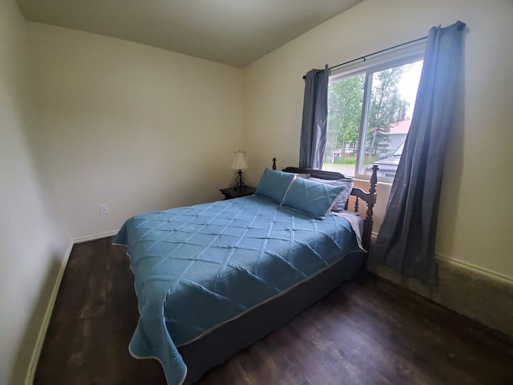 Convenient Rental Between Two Fishing Towns - Kenai, AK