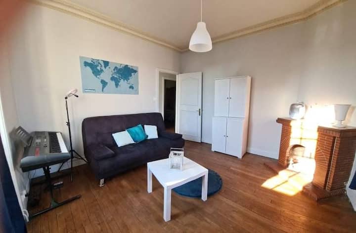 Appartement Chaleureux Dans Maison Situé à Brive. - Brive-la-Gaillarde