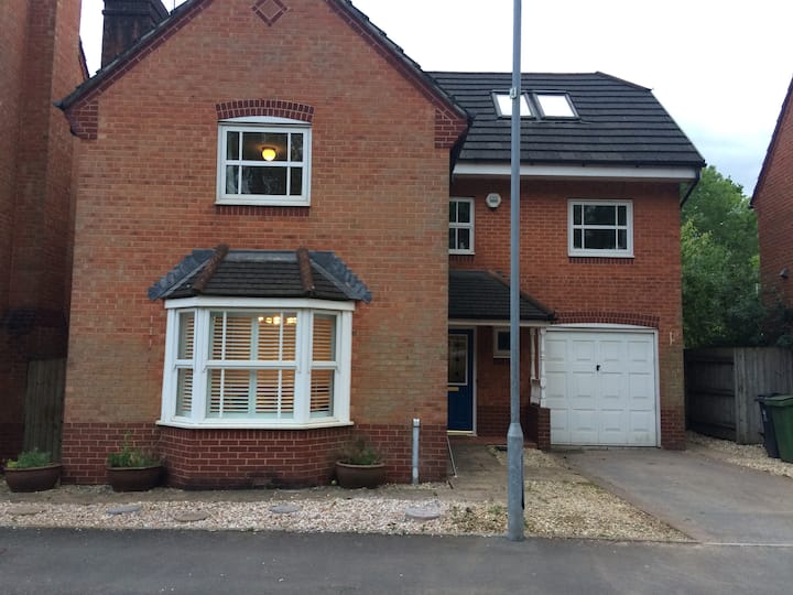 Champions League Final 6 Bedroom House To Rent - Cardiff