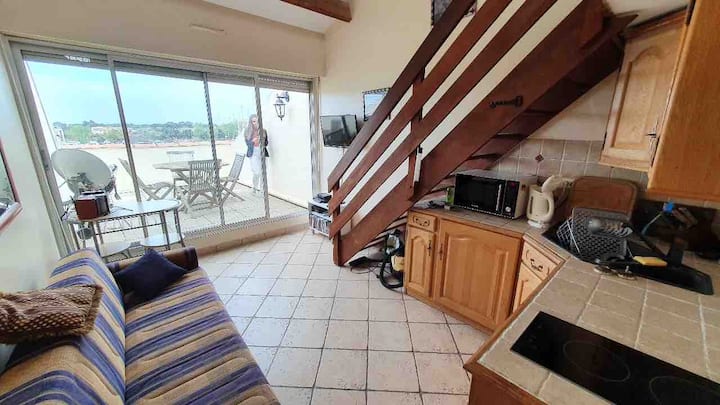 Beautifully Situated Waterside Apartment - Agde