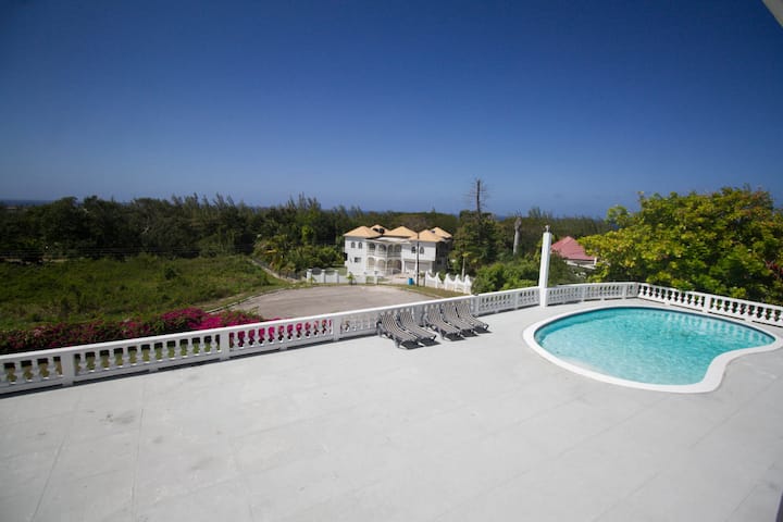 Sea View Chateau - Montego Bay