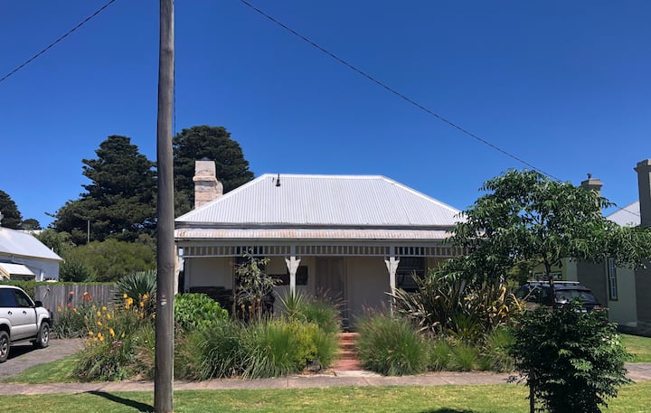Central Historic Port Fairy Cottage - Port Fairy