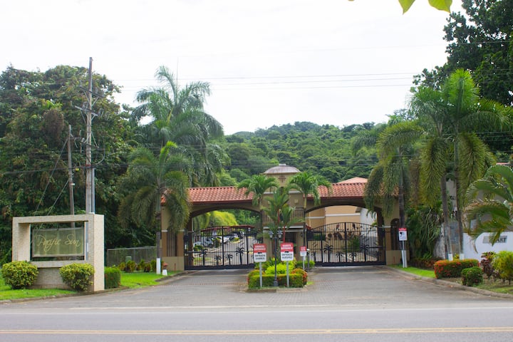Pacificsun87 - Playa Herradura