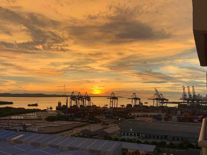 Newapto Piso22bestview🏝port🛳city🌇 Cerca A Mamonal - 