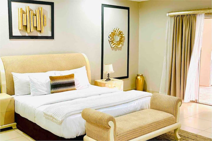 Royal Suite - En-suite Bathroom (Bed Only) - Zimbabwe