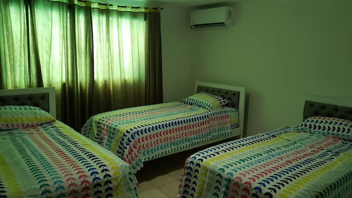 Amplio Hospedaje Al Norte De La Ciudad - Barranquilla