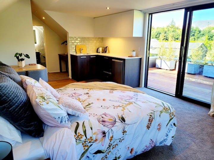 Studio With Remarkables View. - Lake Hayes