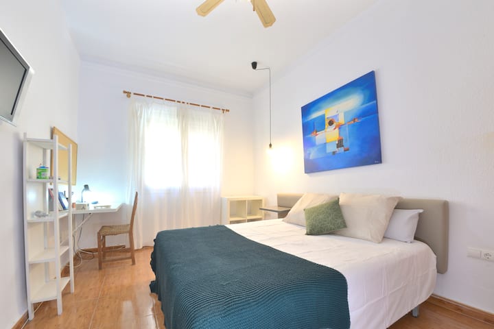 Bedsandflats Room With Double Bed In A Cozy Apart! - Alicante