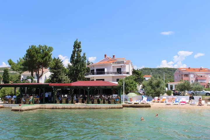 Apartments Toni, Ap.5 (For 2) - Novalja