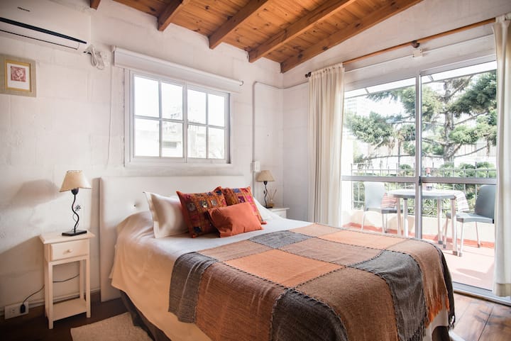 Pequeña Casita Con Balcón Privado - Buenos Aires