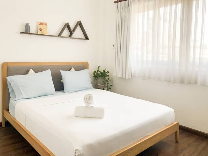 Minimalist Suite 5mins Walking To Ben Thanh Market - Ho Chi Minh City