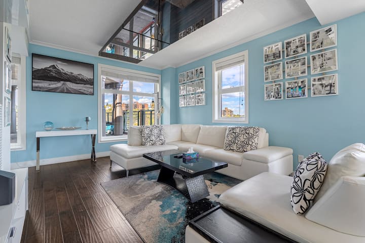 #Gorgeous Penthouse, Awesome Views, Great Location - Calgary