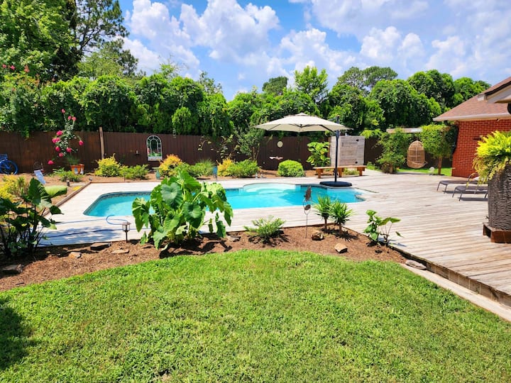 Clean & Cozy Oasis-edible Garden & Saltwater Pool - Fayetteville, NC