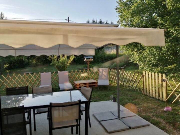 Bain De Nature Dans Maison De Charme En Pierre - Arc-et-Senans