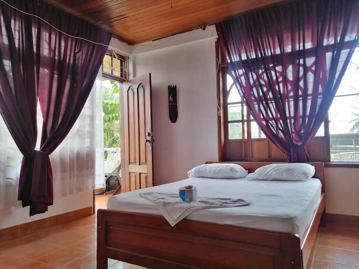 Room Doble, Balcony And Bathroom - Leticia