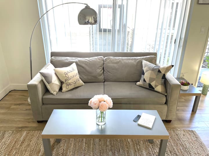 Stylish Clean N Quiet 1br W Bbq Nr Beach And Park - El Segundo, CA