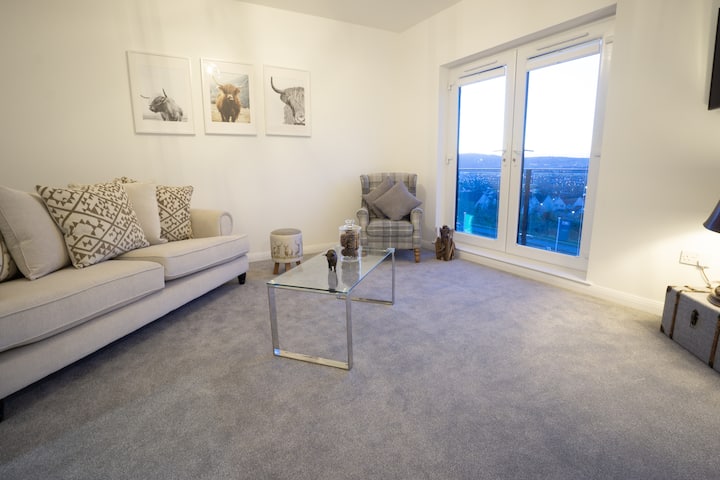 Inverness City Aptmnt 26 Luxury - 3 Beds / 4 Guest - Inverness