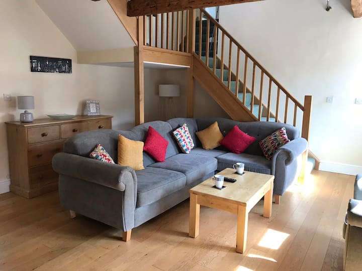 Spacious Annex In Georgian Farmhouse - Leicestershire