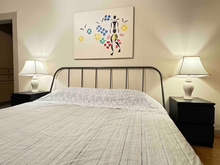 1322-1 Downtown Cozy High Ceiling Apartment - Fun Town, San Antonio