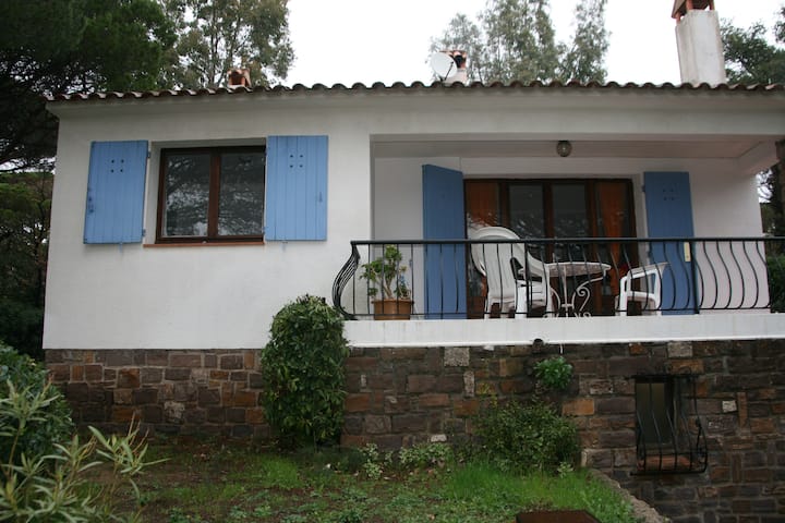 Villa De 65m2 Aux Issambres (83520) - Les Issambres