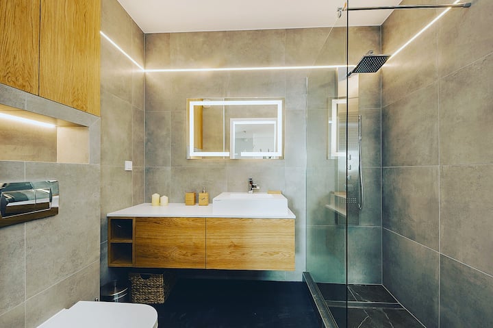 2-6 Guests 55m2 Apartment + 25m2 Balcony - Warsaw