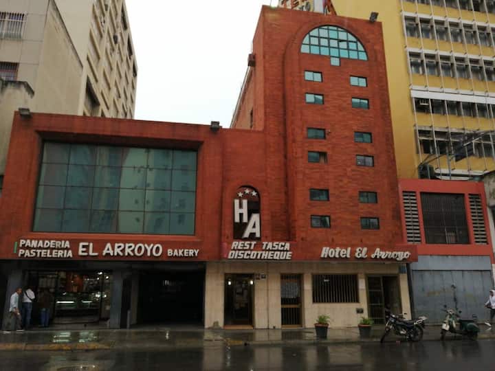 Habitación Doble Hotel En El Centro De Caracas - Caracas