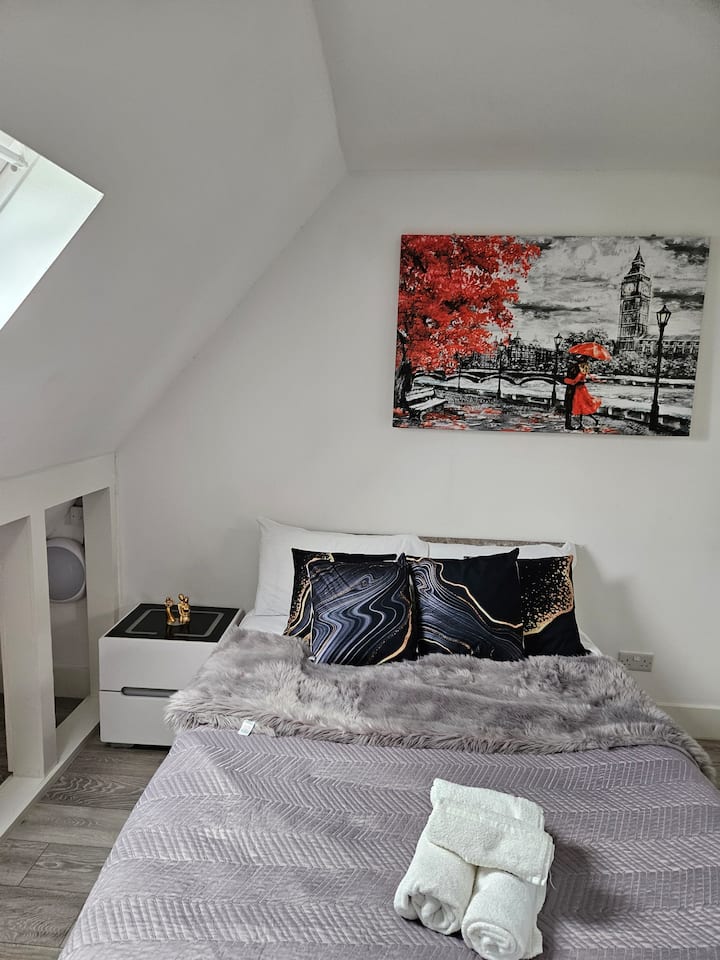 Bright And Spacious Loft Studio In London Zone 2. - Londres