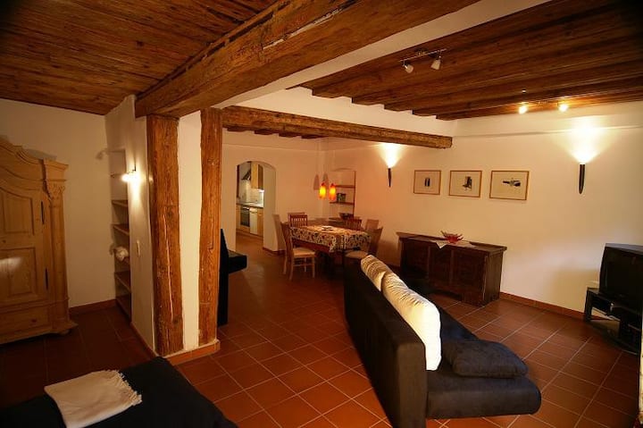 Romantische Wohnung In Ruhiger Altstadtlage - Regensburg