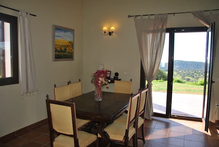 Preciosa Casa De Campo Con Vistas. - El Castillo de las Guardas