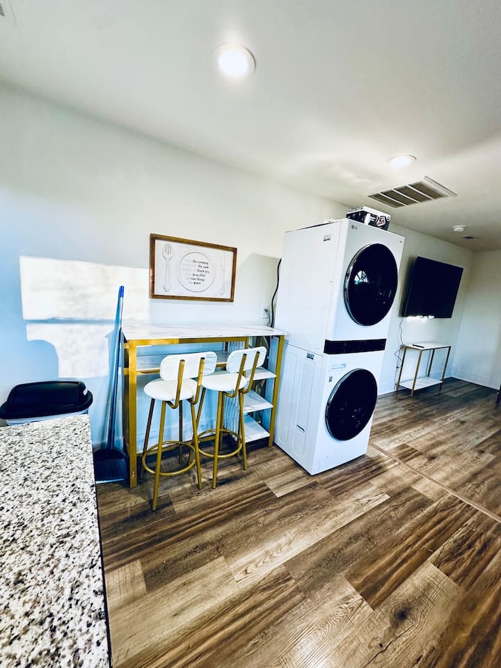 1br King Near Swamp Rabbit Trail - Greenville, SC